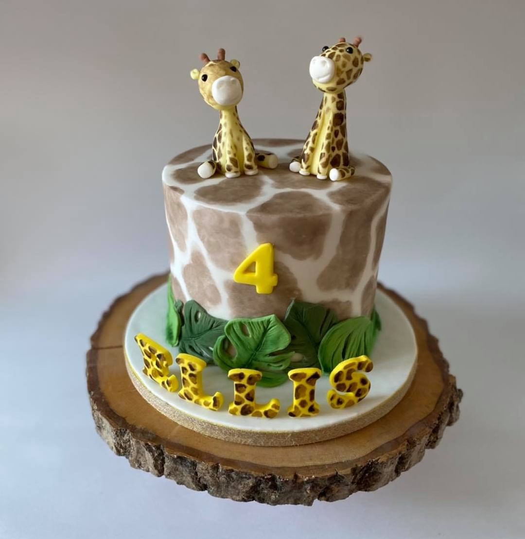 13 Giraffe Cake Designs, Toppers, Ideas, Decorations in 2024