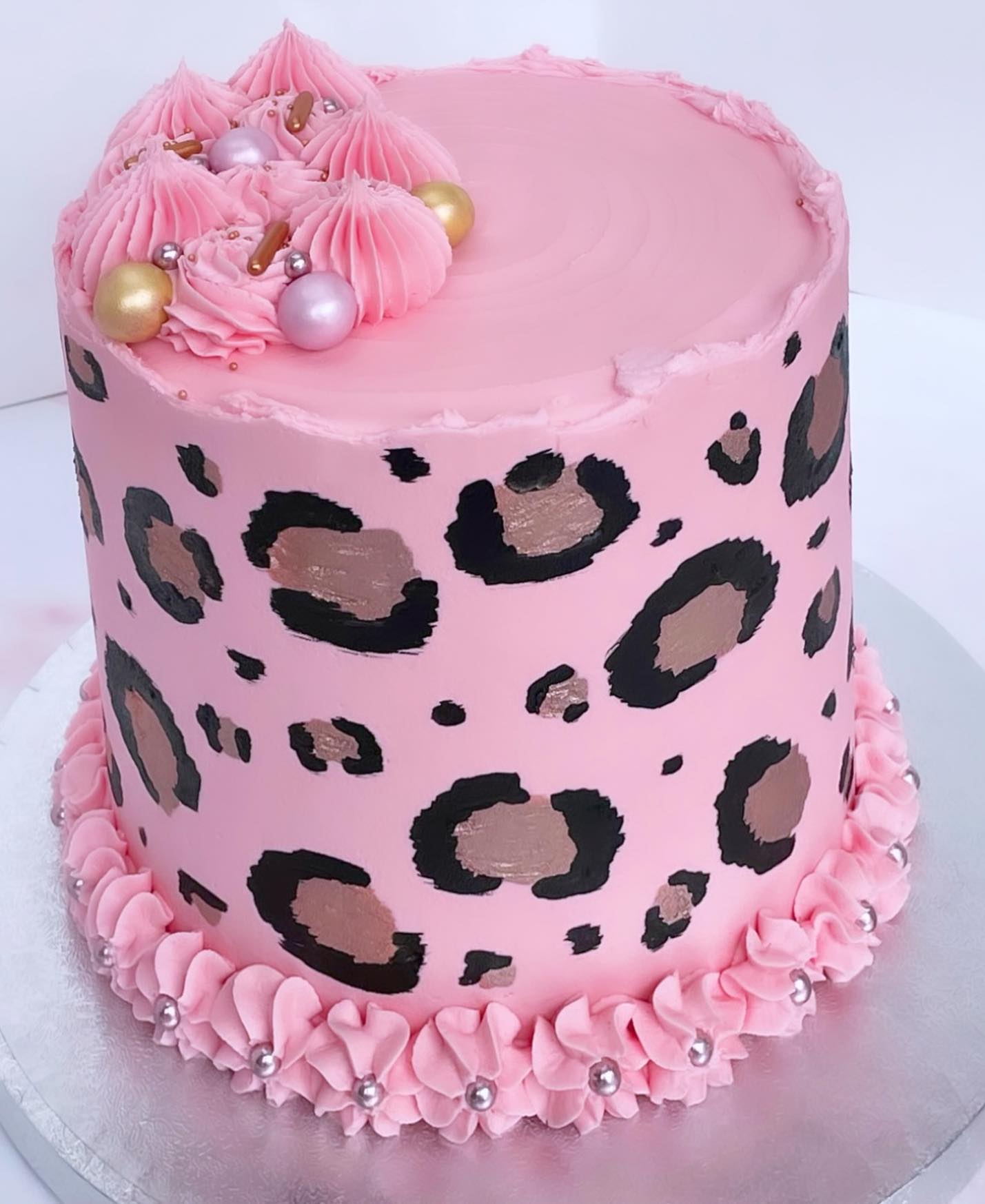 14 Leopard Print Cake Designs Ideas Toppers in 2023
