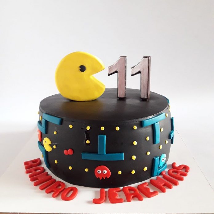 [New Designs] 17 Pacman Cake Designs Images Decorations in 2024