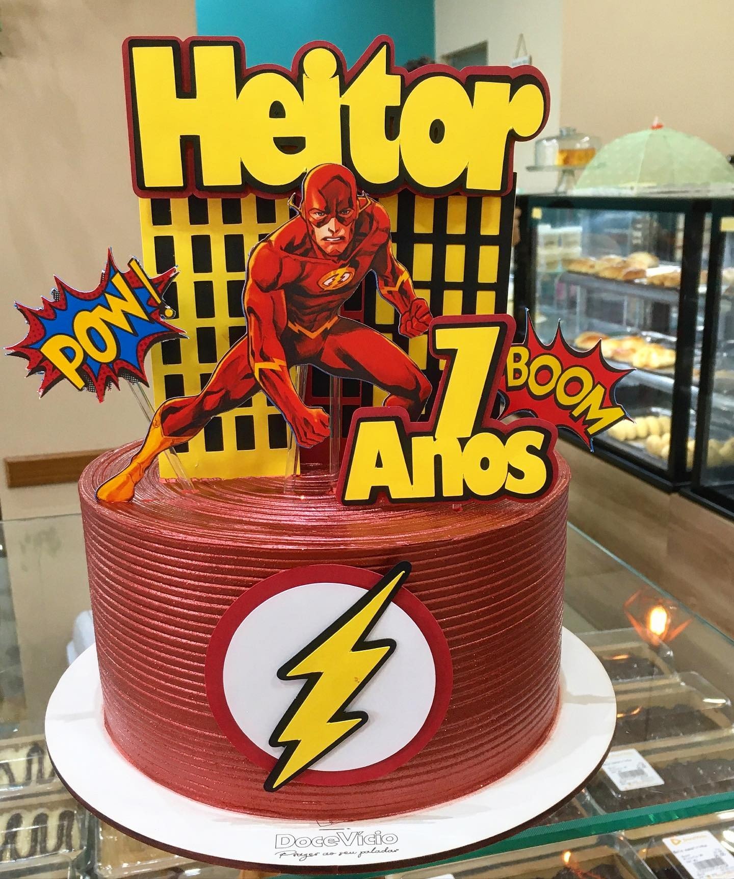 [New] 12 Flash Cake Designs, Ideas, Toppers, Decorations in 2024