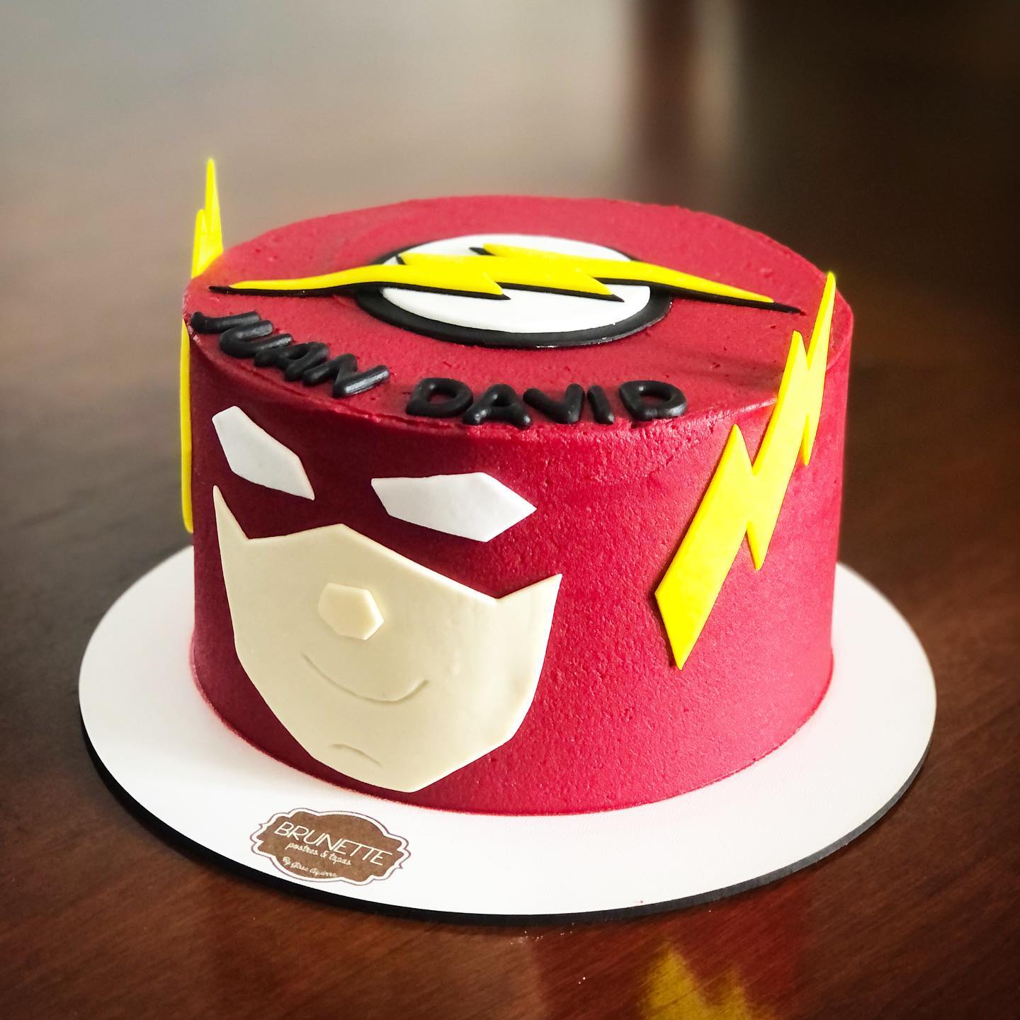 [New] 12 Flash Cake Designs, Ideas, Toppers, Decorations in 2024