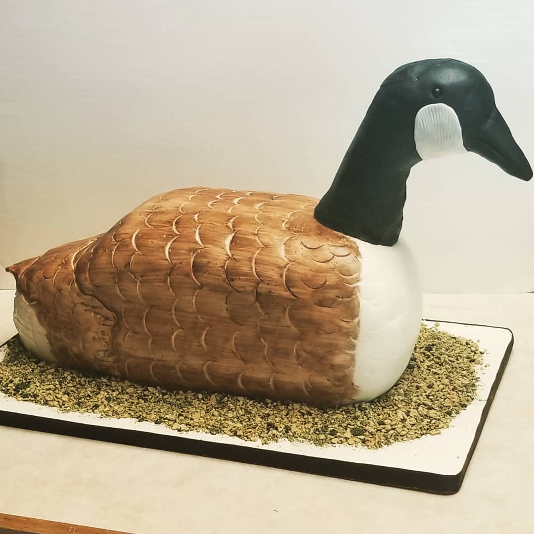 [Updated] 14 Goose Cake Designs, Images, Decorations in 2024