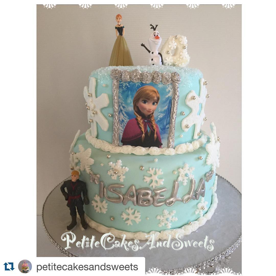 [New Designs] 17 Frozen Disney Anna Cake Designs for Birthday in 2024