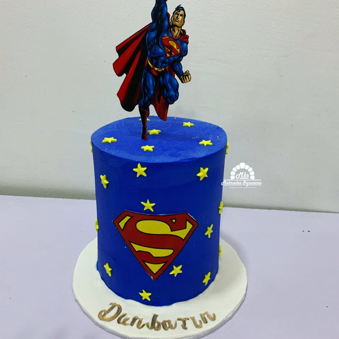 [New Designs] 15 Superman Cake Designs and Decoration Ideas in 2024
