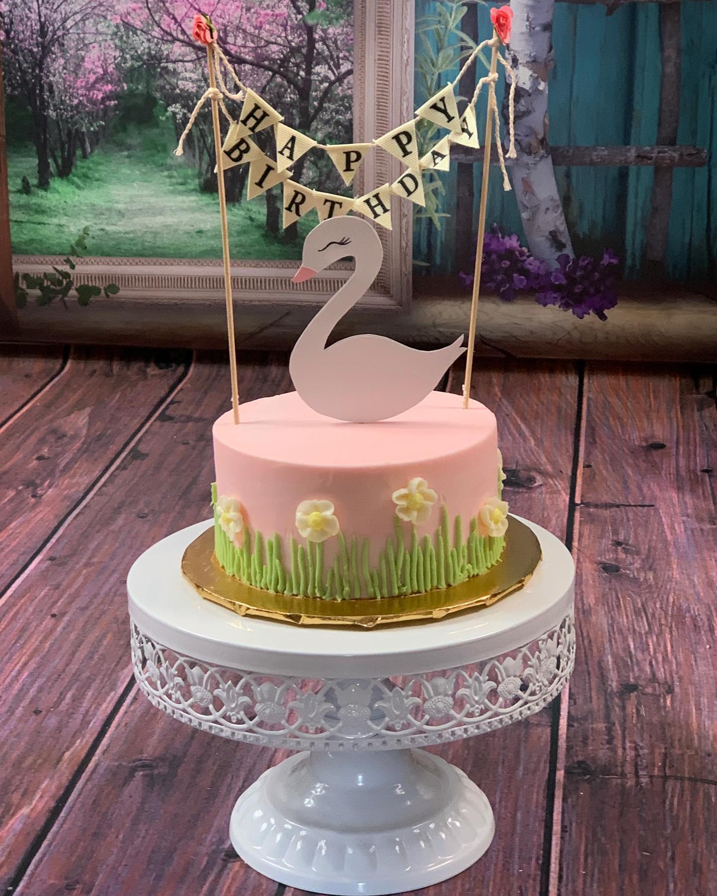 [Updated] 14 Goose Cake Designs, Images, Decorations in 2024