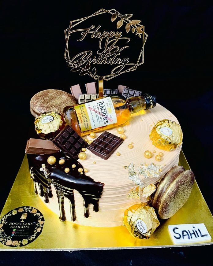 [Updated] 16 Alcohol Cake Design Ideas Decorations Toppers in 2024