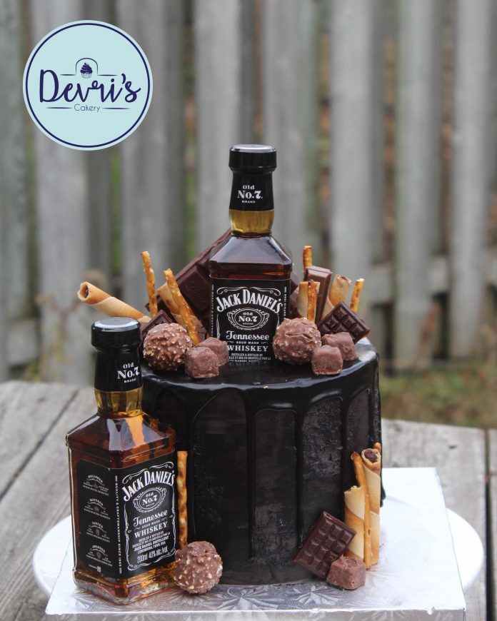 [Updated] 16 Alcohol Cake Design Ideas Decorations Toppers in 2024
