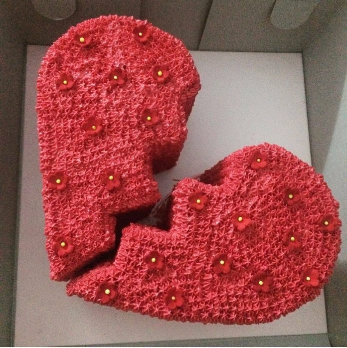 [Latest] 15 Breakup Cake Designs Ideas Decorations Images in 2023