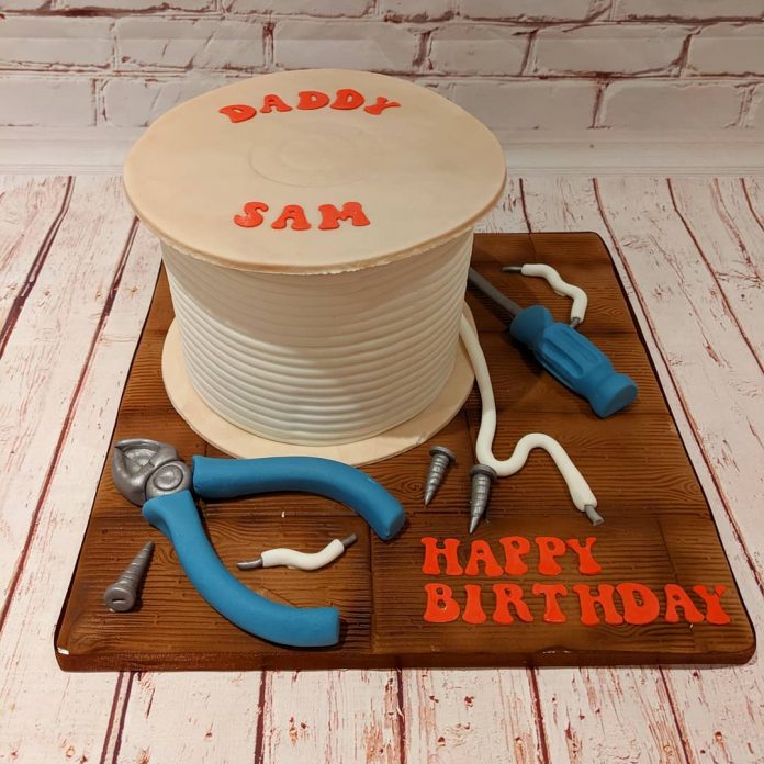 15 Cable Cake Designs Decorations in 2024