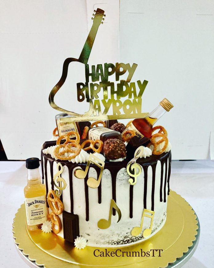 [Updated] 16 Alcohol Cake Design Ideas Decorations Toppers in 2024