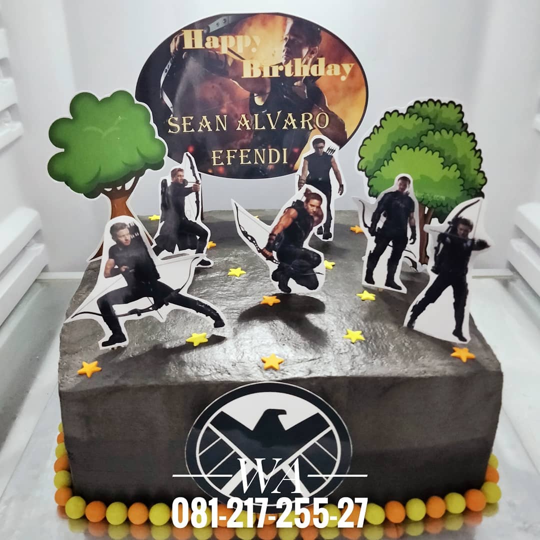 [New Designs] 12 Hawkeye Cake Designs Toppers Images in 2023