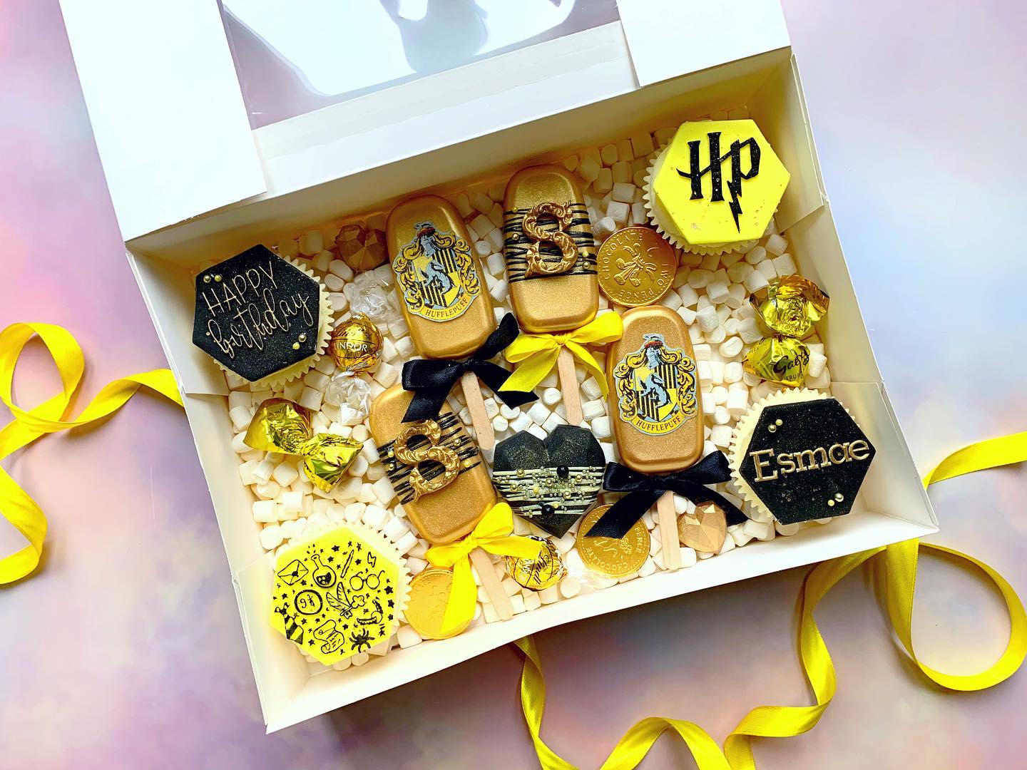 [New Designs] 14 Hufflepuff Cake Designs Themes Decoration in 2024