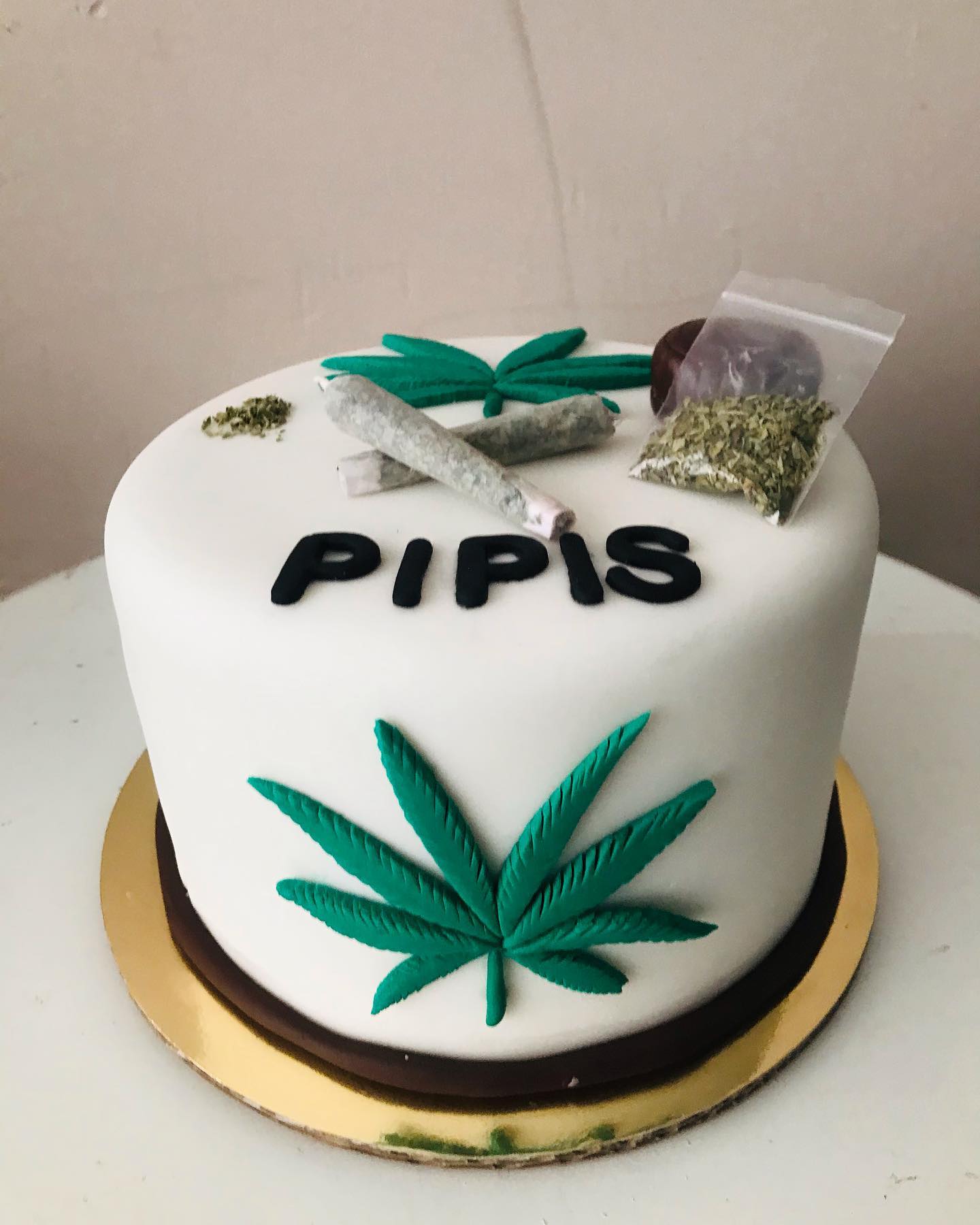 [Latest] 12 Weed Cake Designs Decorations in 2024