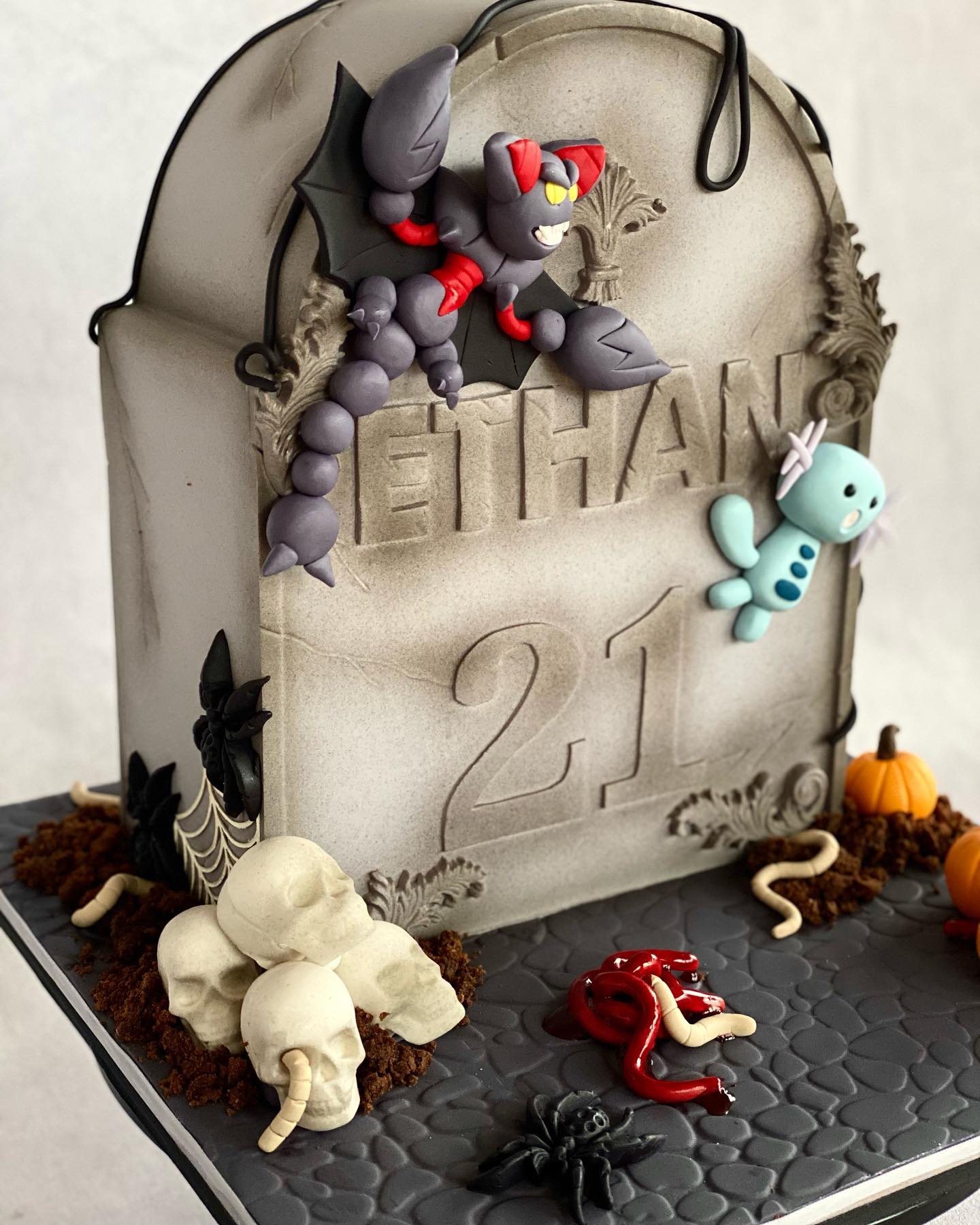 [New] 12 Tombstone Cake Designs Toppers Decorations in 2024