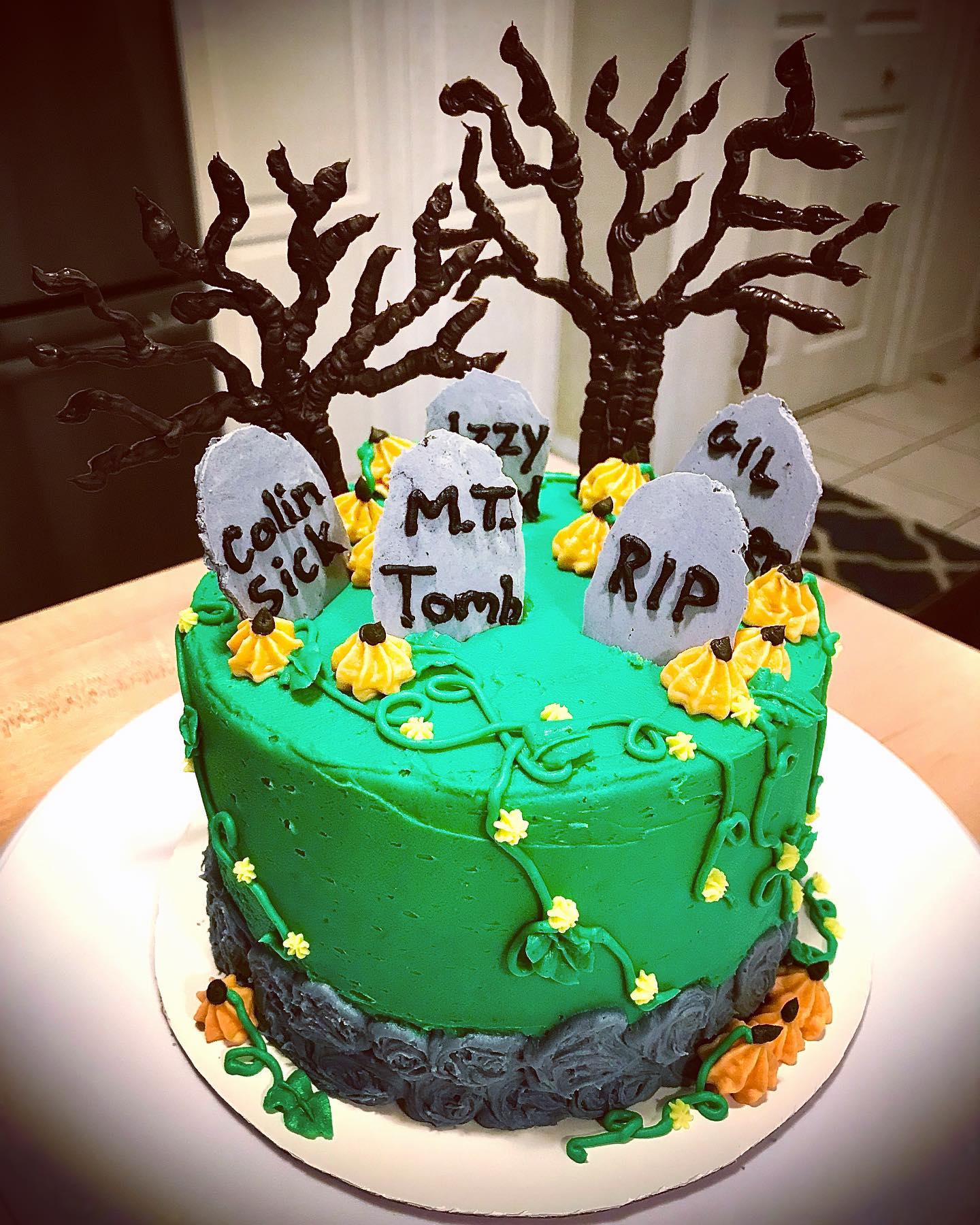 [New] 12 Tombstone Cake Designs Toppers Decorations in 2024