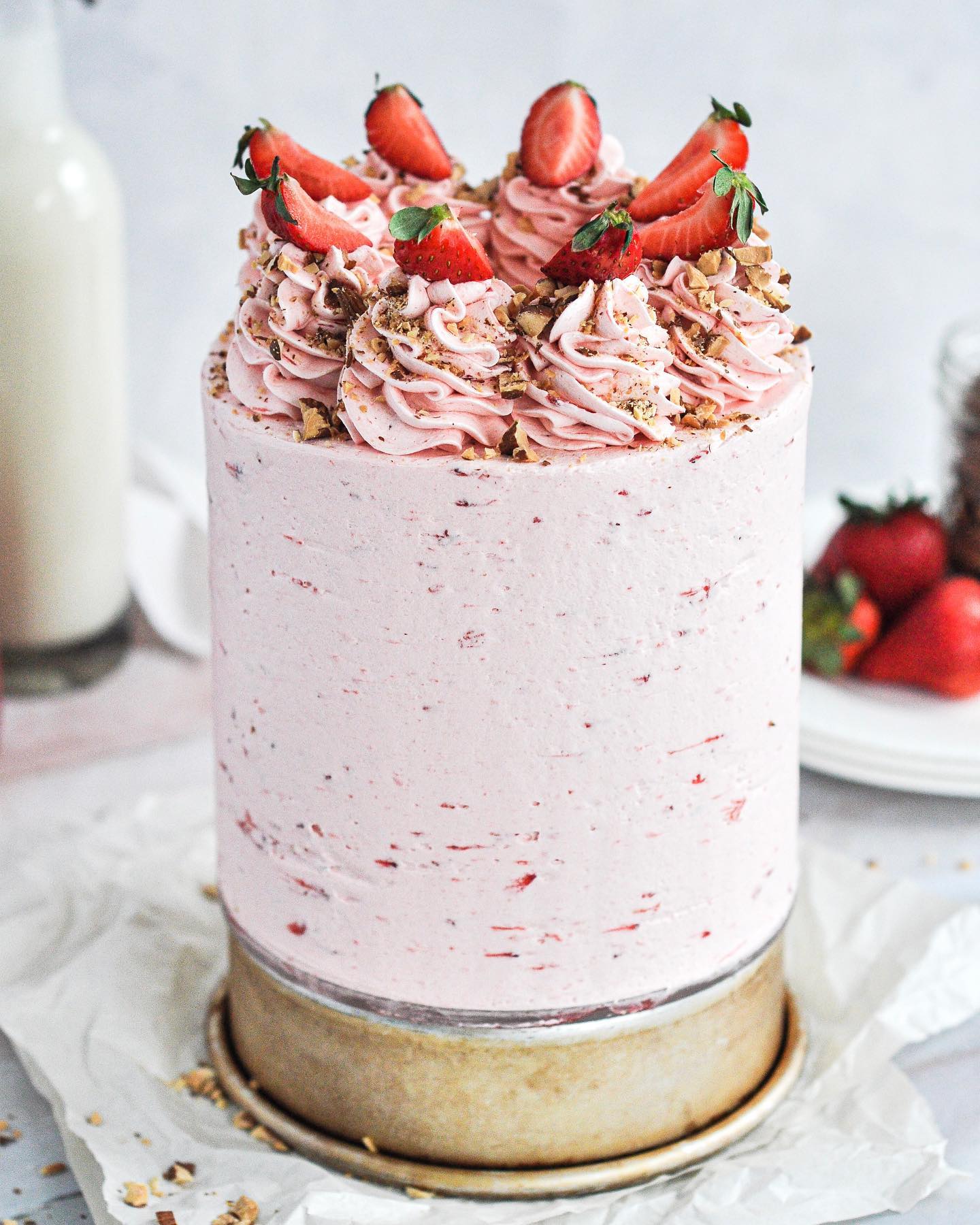 [New] 15 Strawberry Cake Designs Images Decorations in 2024