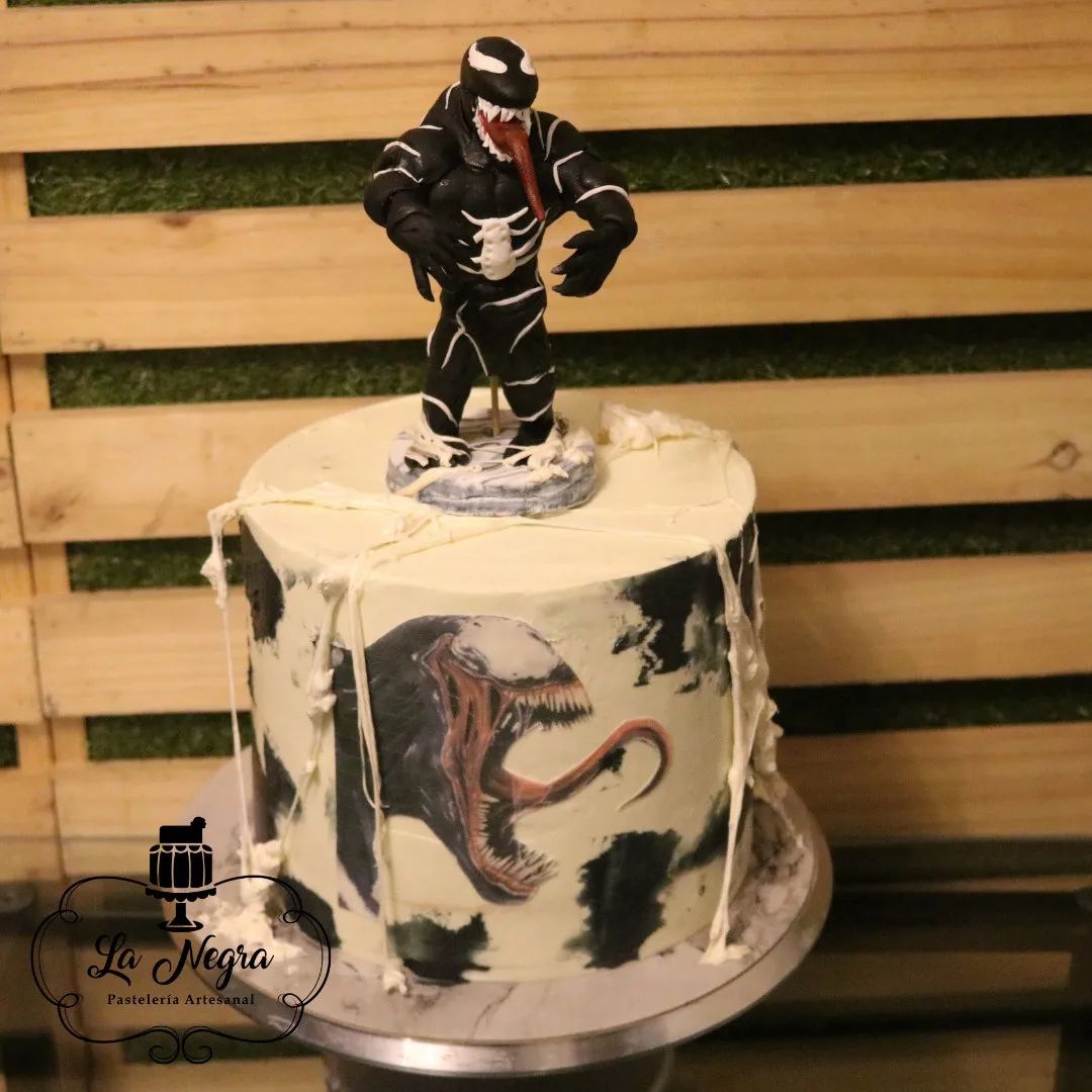 14 Venom Cake Designs Toppers in 2024
