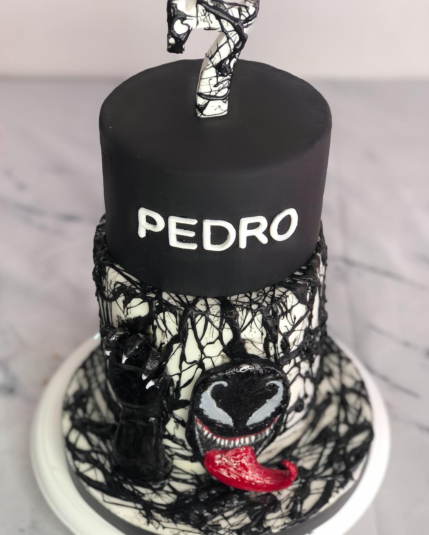 14 Venom Cake Designs Toppers in 2024