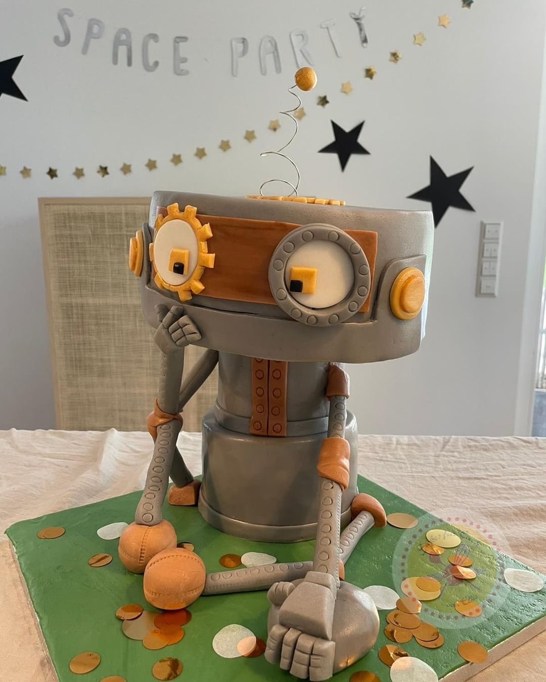 [Latest] 15 Robot Cake Designs Ideas Decorations in 2024