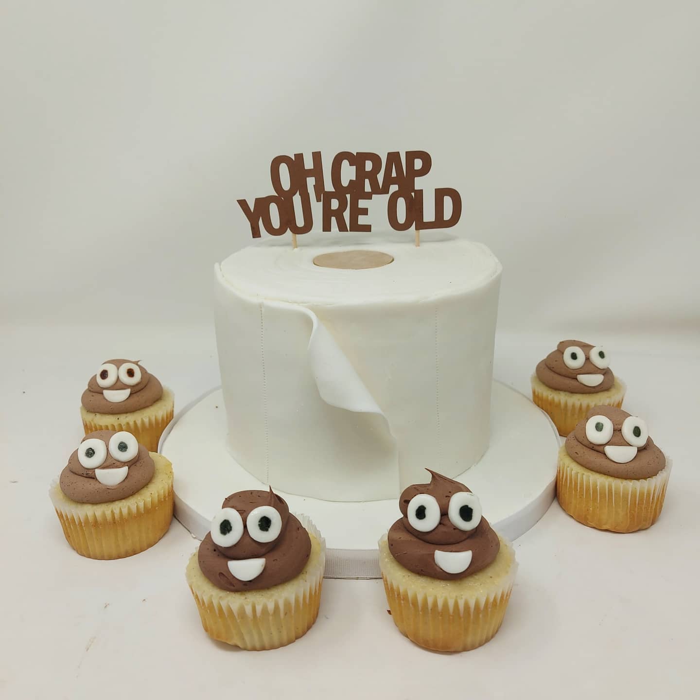 [New Designs] 15 Poop Cake Designs Ideas Decorations in 2024