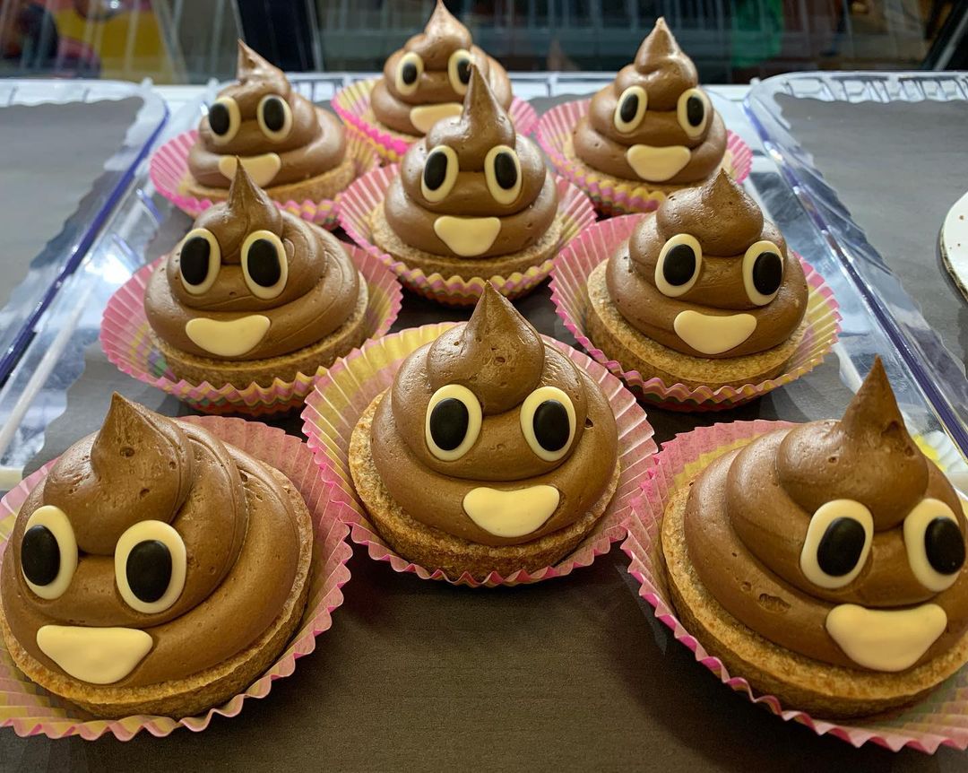 [New Designs] 15 Poop Cake Designs Ideas Decorations in 2024