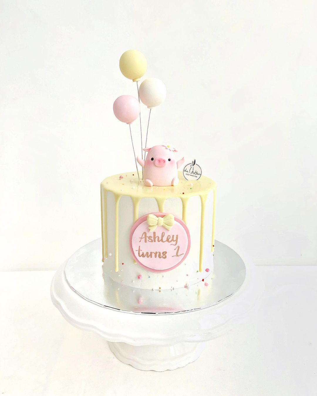 [Latest] 12 Piglet Cake Designs Ideas Decorations in 2024