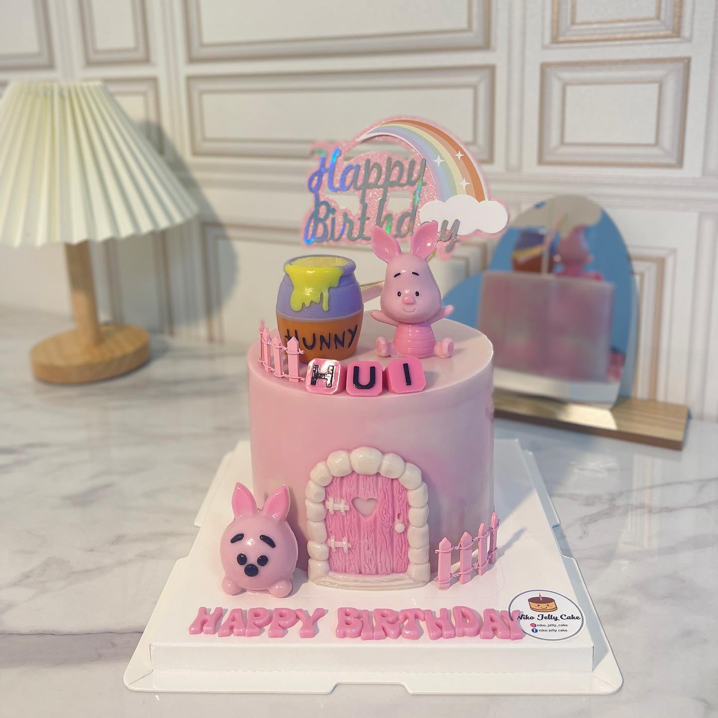 [Latest] 12 Piglet Cake Designs Ideas Decorations in 2024