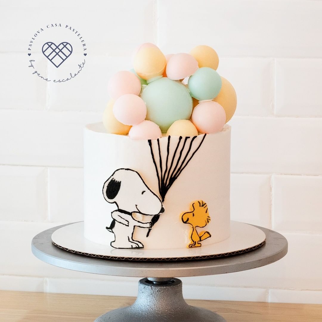 [Latest] 12 Snoopy Cake Designs Ideas Decorations in 2024