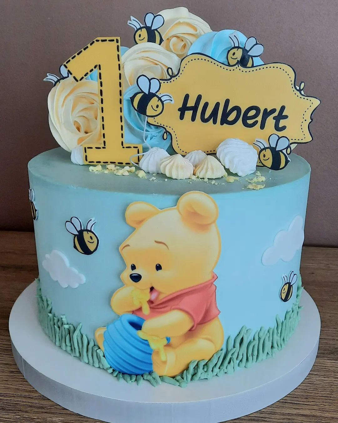 [New] 17 Winnie The Pooh Cake Designs Ideas in 2024