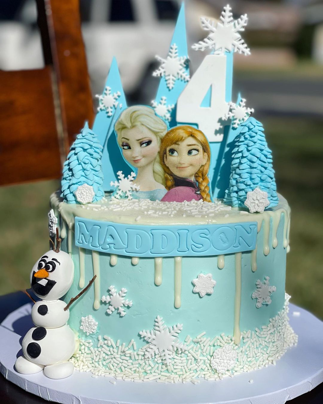 Disney’s Frozen Cake Design Ideas Decorations in 2024