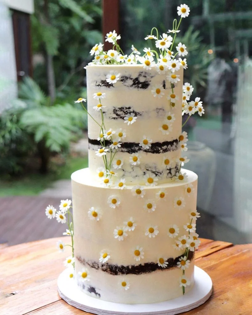 [New Designs] 15 Daisy Cake Design Ideas and Images in 2024