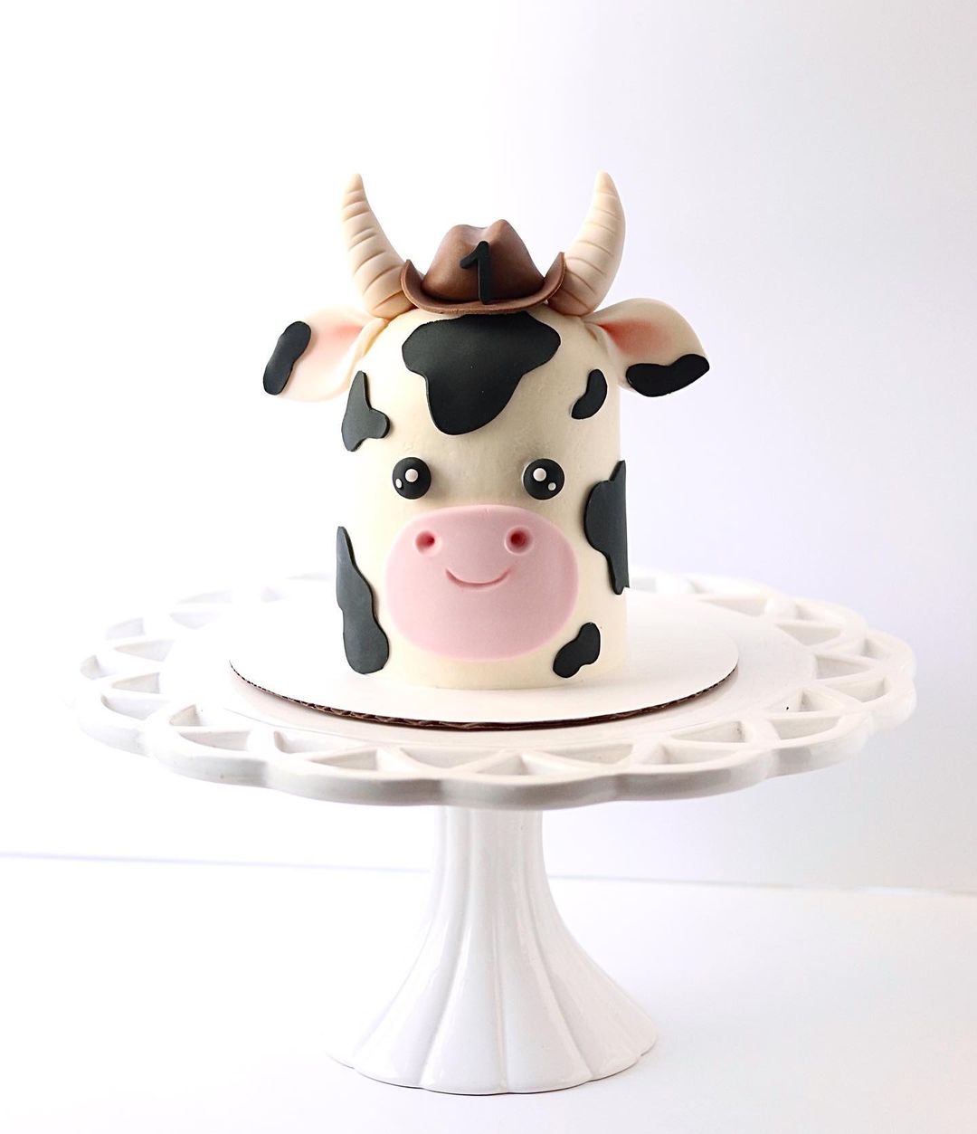Cow Cake Design Ideas Decorations in 2024