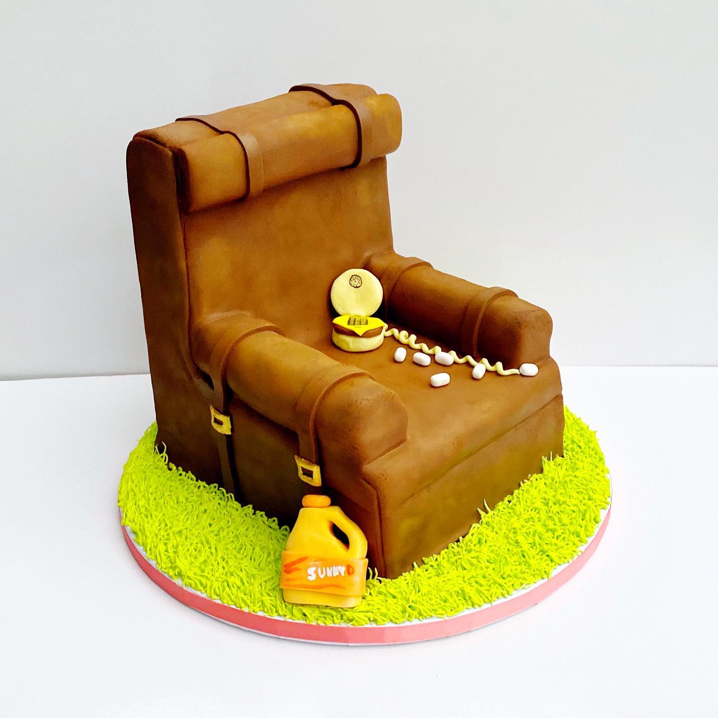 Chair Cake Designs Ideas Decorations in 2024