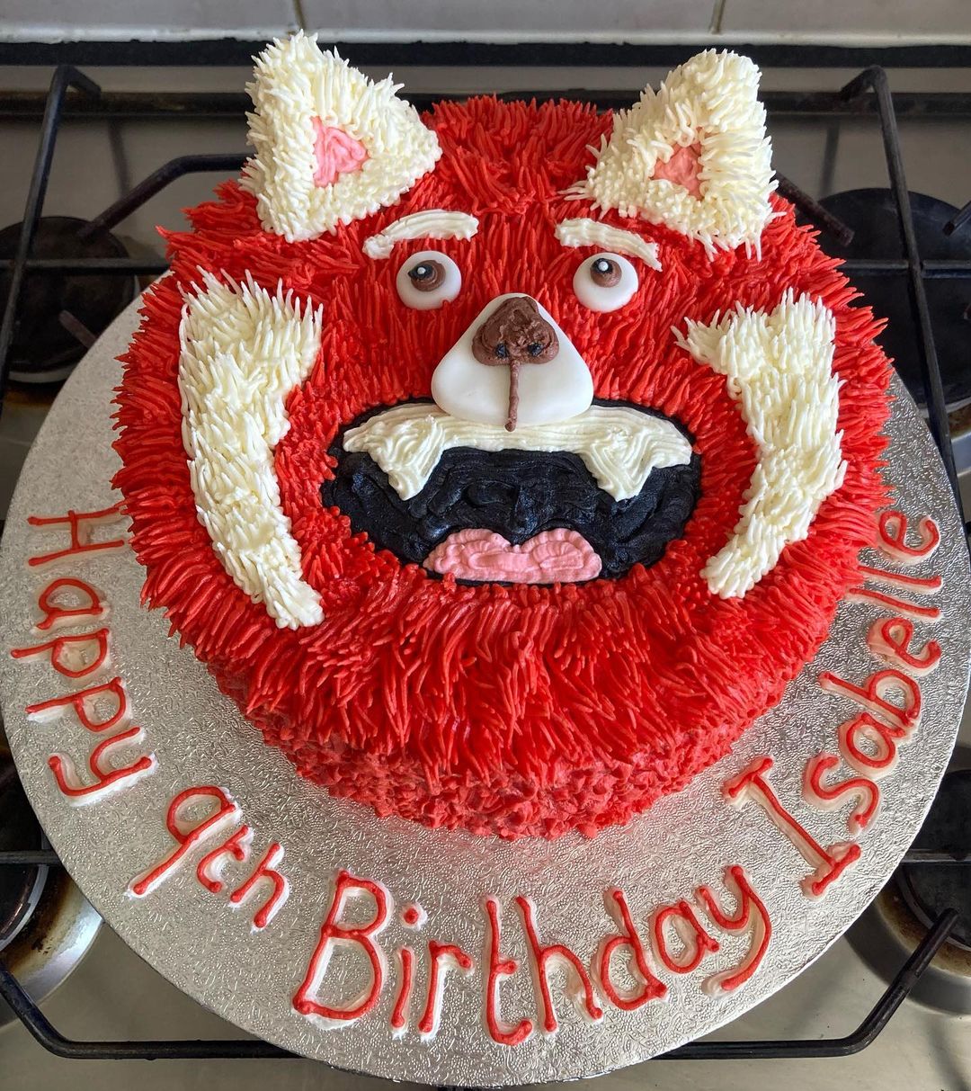 Cake with a Flair: Red Panda Design for Your Celebration