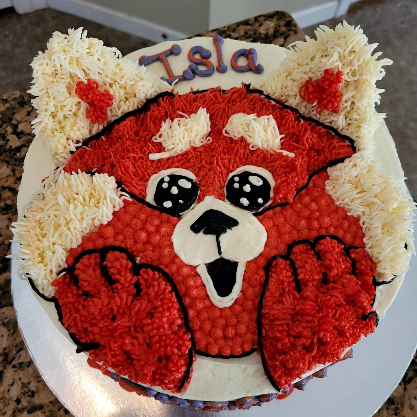 Cake with a Flair: Red Panda Design for Your Celebration