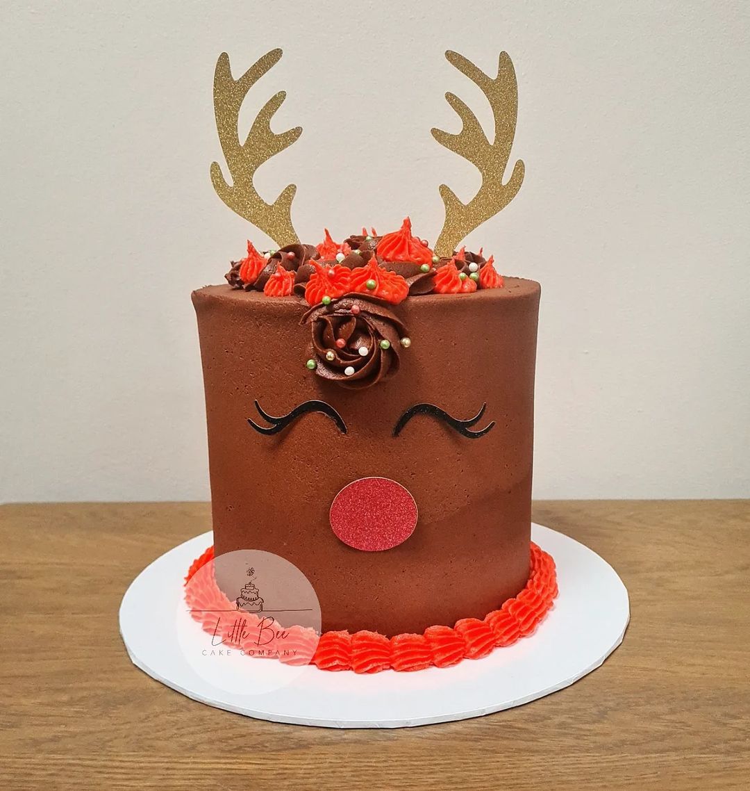 Top Reindeer Cake Designs for Christmas in 2024